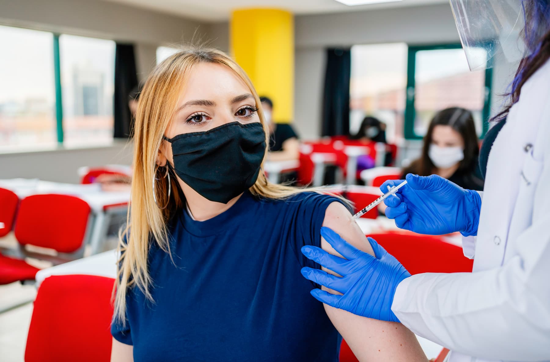 College Students Support Vaccine Mandates | Inside FM